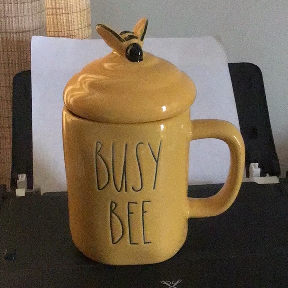 Rae Dunn | Dining | Rae Dunn Bee Mug With Topper | Poshmark
